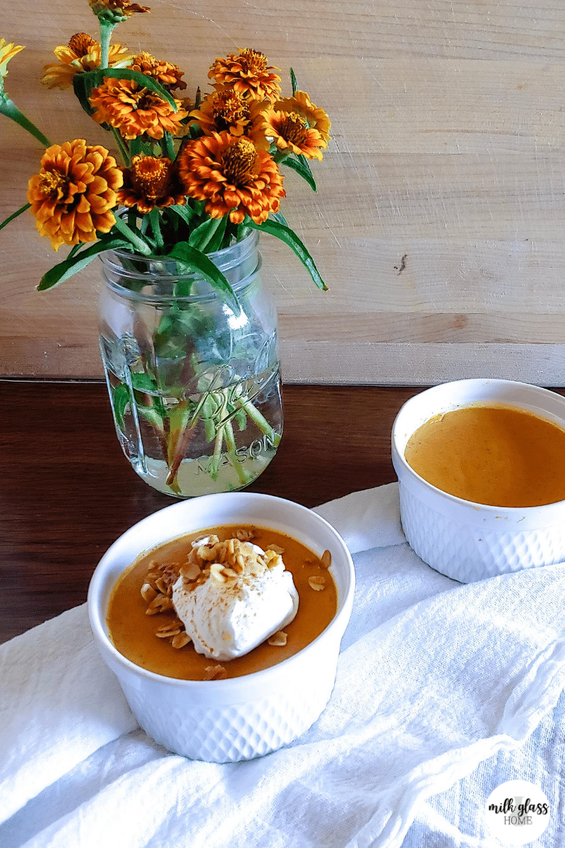 Easy Pumpkin Pie Pudding Cups with Whipped Cream